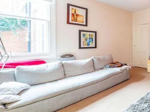 33 Birchington Road, London, N8 8HP, United Kingdom | 2 bed apartment for rent #138694320 | Rentberry