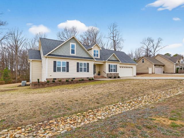 33 Bluestone Drive