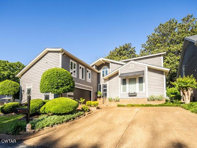 33 Broadmoor, Jackson, TN 38305