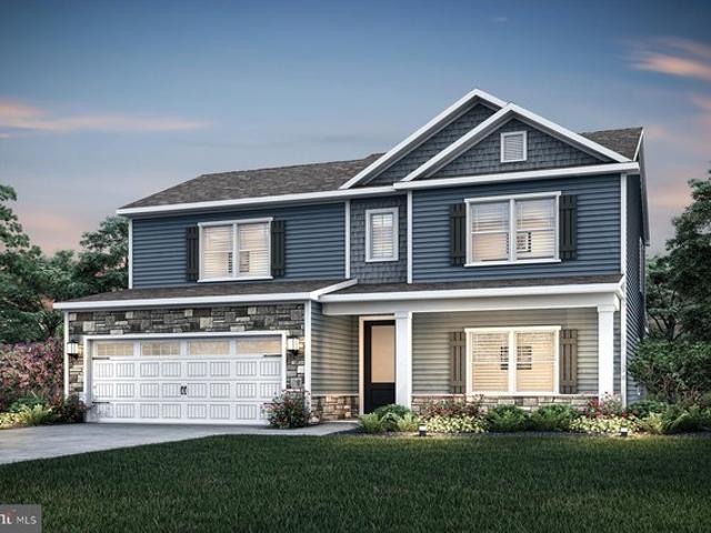33 Brompton St, Falling Waters, WV 25419