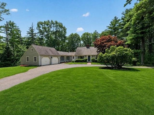 33 Bridge St, Norwell, MA 02061