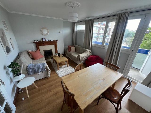 33 Caithness House, Twyford Street. 3 bed flat to rent £3,600 pcm £831 pw