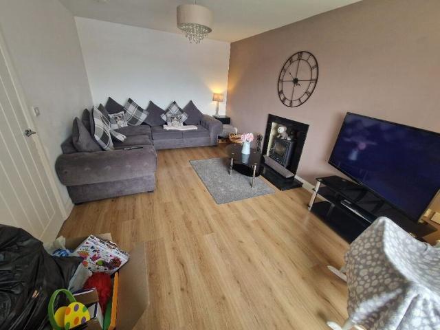 33 Castle Avenue, Randalstown, BT41 2EE