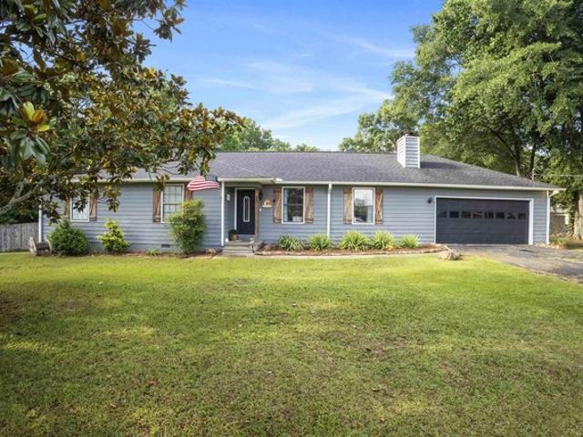 33 Cedar Springs Dr, Jacksonville, AL 36265