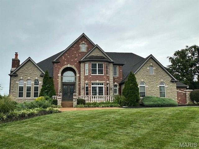 33 Chapel Hill Ests, Saint Louis, MO 63131