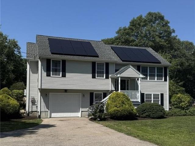 33 Charles Ave, Charlestown, RI 02813