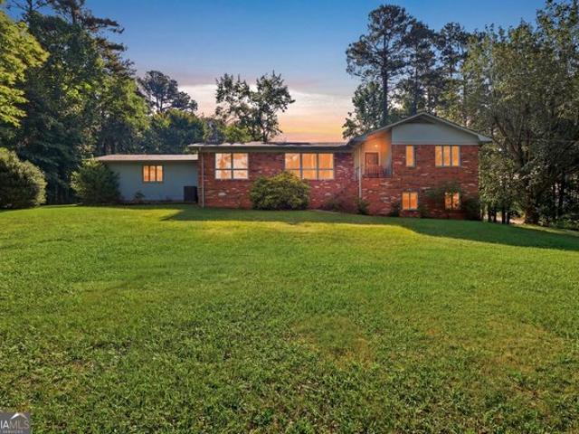 33 Cherokee Hills Ln, Toccoa, GA 30577
