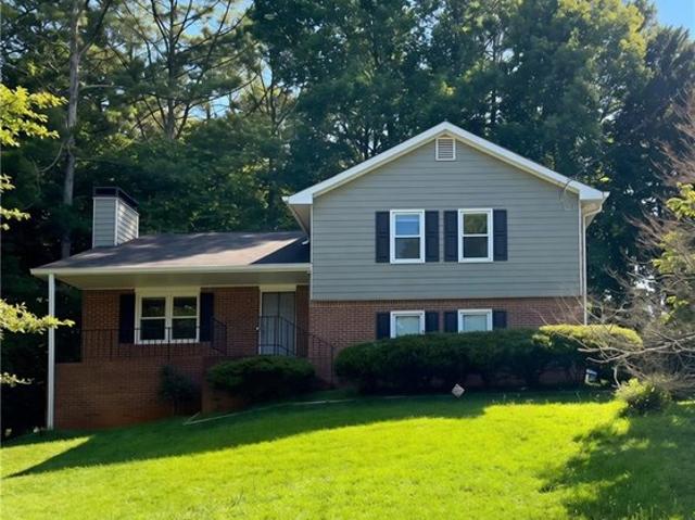 33 Chief Cir, Lawrenceville, GA 30043