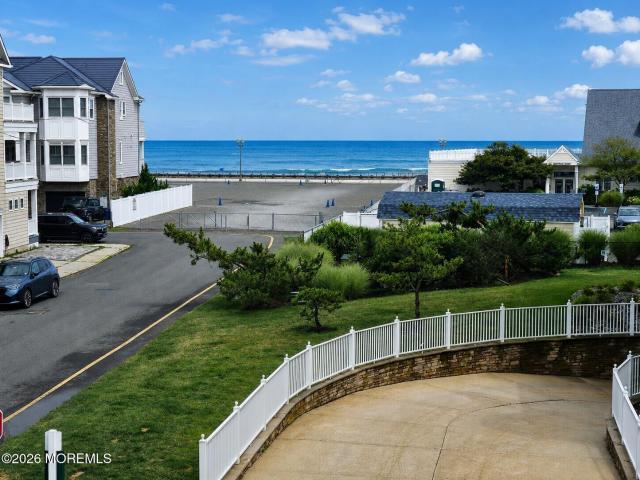 33 Cooper Avenue Unit 207