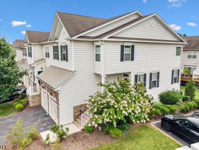 33 Cortland Pl