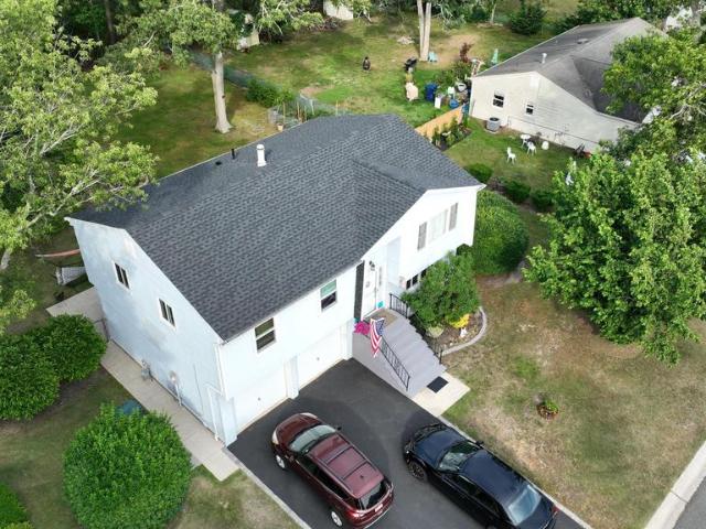 33 Country Club Boulevard