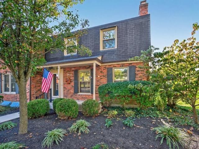 33 Creekwood Sq, Glendale, OH 45246