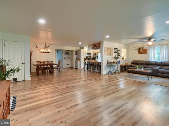 33 Crull Trace