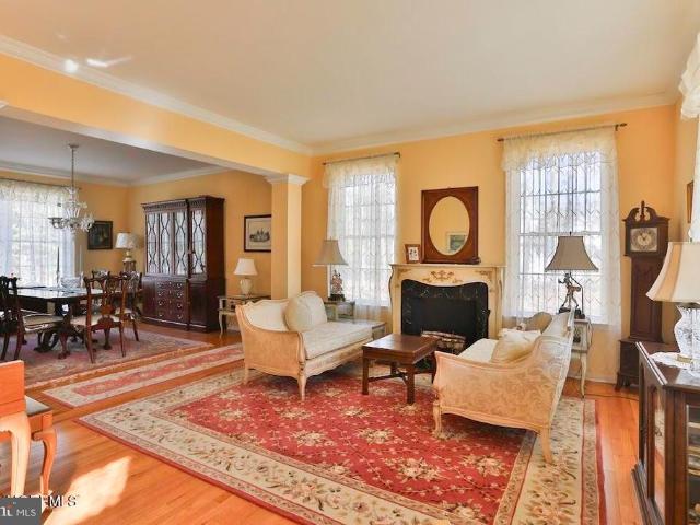 33 Cypress Lane