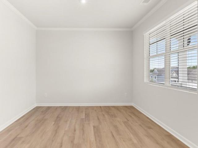 33 Cyrilla Walk