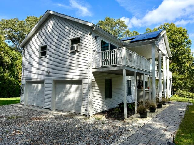 33 D Laurel Point Dr, Montville, CT 06370 | MLS #24165 | Compass