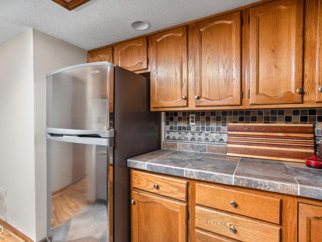 33 Dominion Dr, Zionsville, IN 46077 | MLS #22080