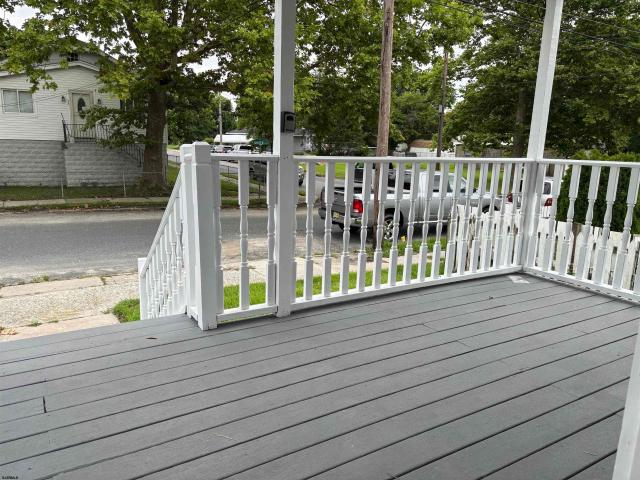 33 E Bayview