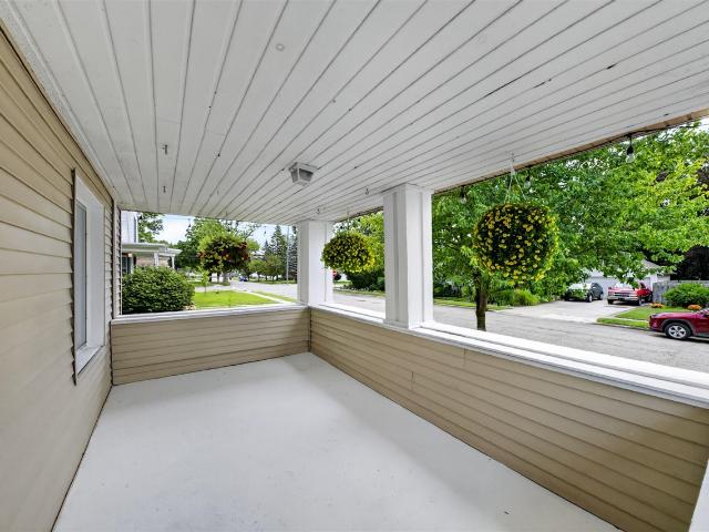 33 E 2nd Street
