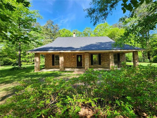 33 Elizabeth Dr, Covington, LA 70435 | MLS #2548 | Compass