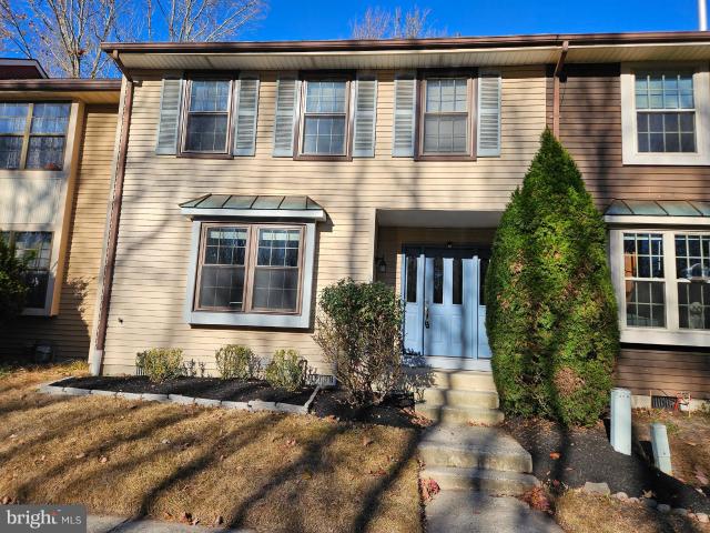33 Fawnhollow Ct, Medford, NJ 08055 | MLS #NJBL2107 | Compass