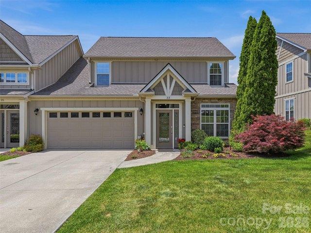 33 Florian Ln, Fletcher, NC 28732