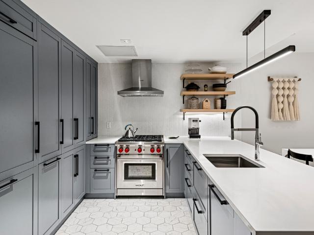 33 Frost Street 3 B