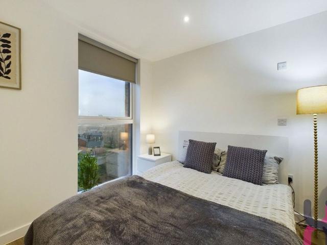 33 Frederick Road, Salford M6, Studio to rent, £900 pcm | PrimeLocation