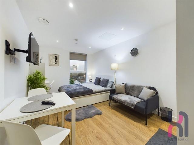 33 Frederick Road, Salford M6, Studio to rent, £900 pcm | PrimeLocation