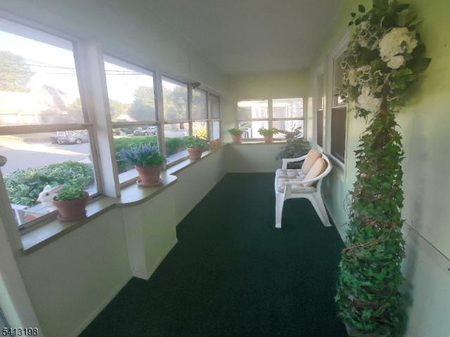 33 Garden Ave
