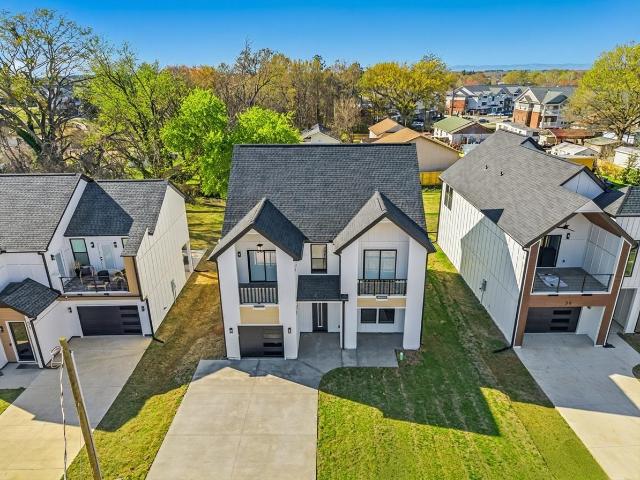 33 Gentry St, Greenville, SC 29611 | MLS #334797 | Compass
