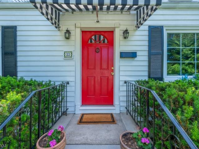 33 Glenview Dr