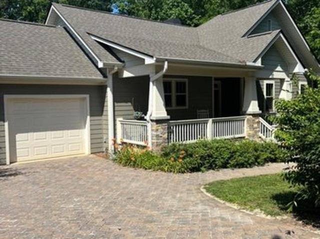 33 Gray Duster Cir, Biltmore Lake, NC 28715