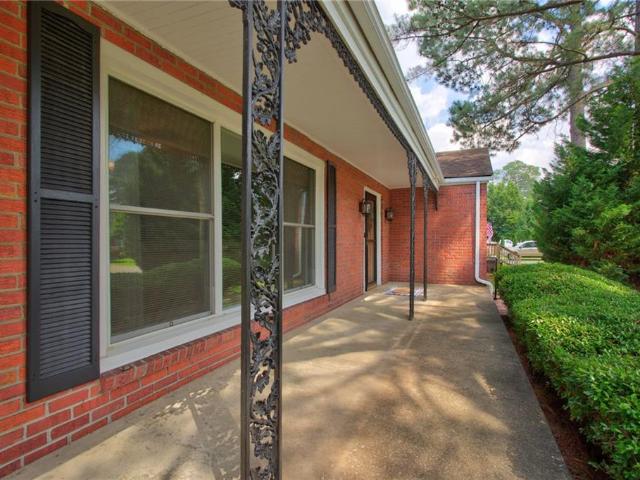 33 Greenbrier RD