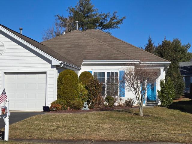 33 Greenways Ln, Lakewood, NJ 08701 | MLS #22602 | Compass