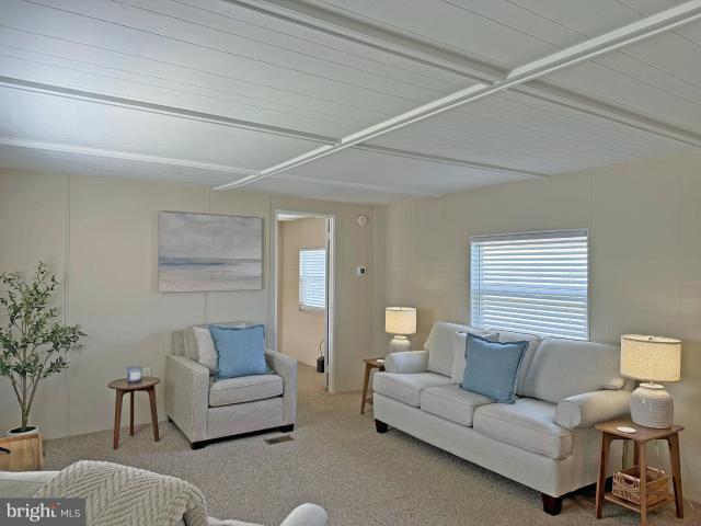 33 Gunpowder Ln, Rehoboth Beach, DE 19971 | MLS #DESU2109 | Compass