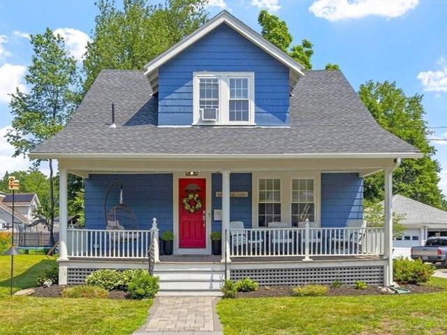 33 Hammond St, Leominster, MA 01453