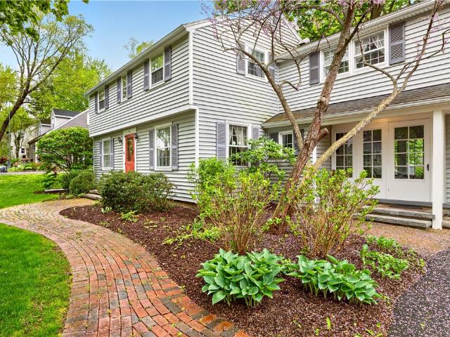 33 Hawley Dr Drive