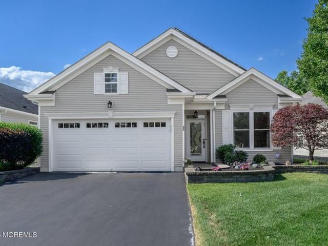 33 Heath Ln, Jackson, NJ 08527
