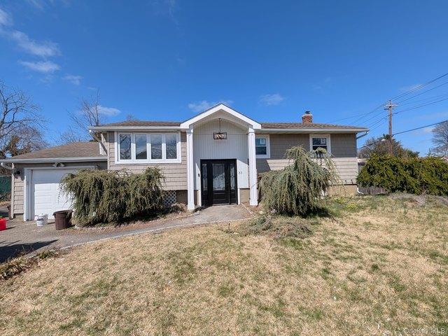33 Hinton Ave, Babylon, NY 11702