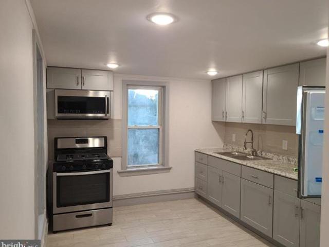 33 High St #B Woodbury, NJ 08096