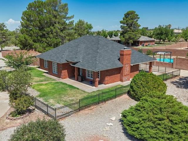 33 High Sierra Dr, Alamogordo, NM 88310