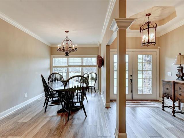 33 Highland Road N