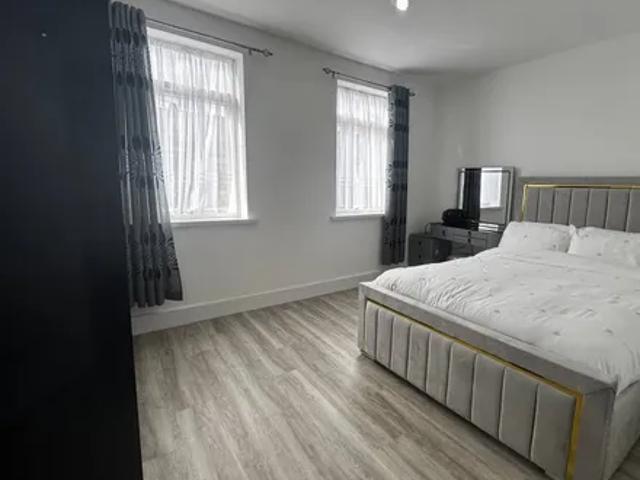 33 Hilda Road, London, E16 4NW, United Kingdom | 5 bed house for rent #156977529 | Rentberry