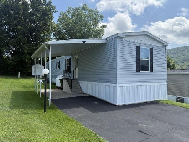 33 Hillside Pl, Lower Towamensing Tp, PA 18058