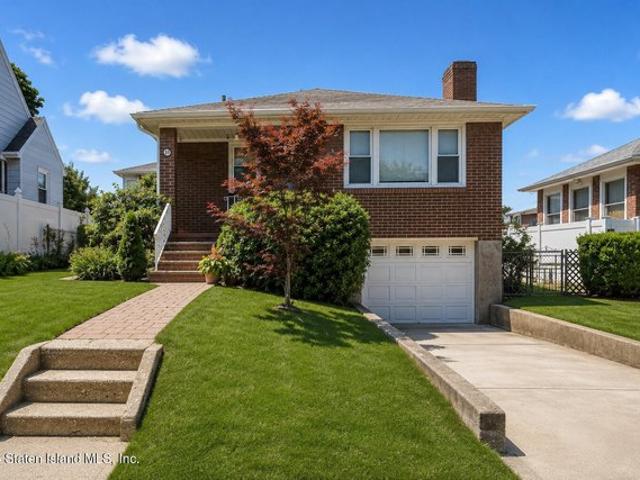 33 Houston St, Staten Island, NY 10302