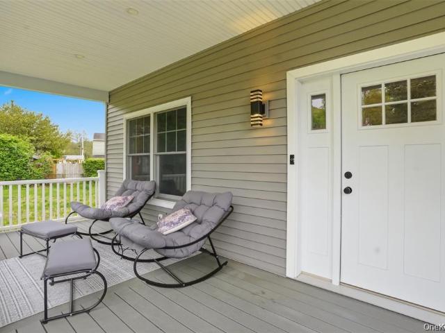 33 Howland Avenue
