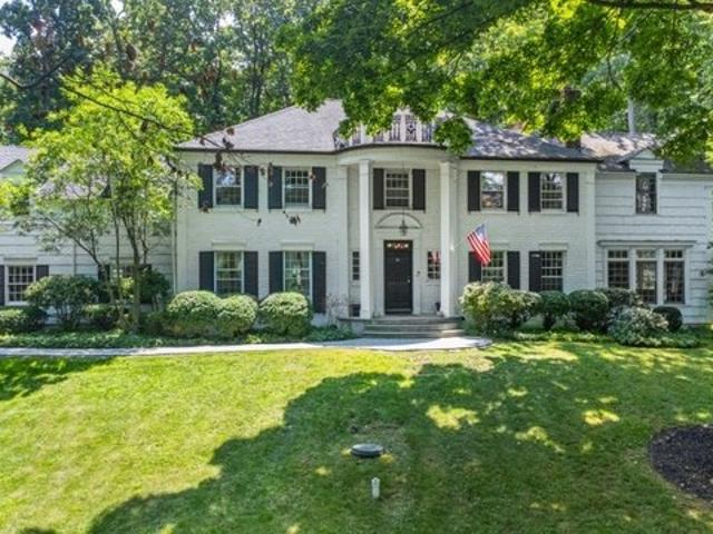 33 Hunter Dr, Harding Township, NJ 07976