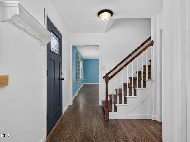 33 Jones Road