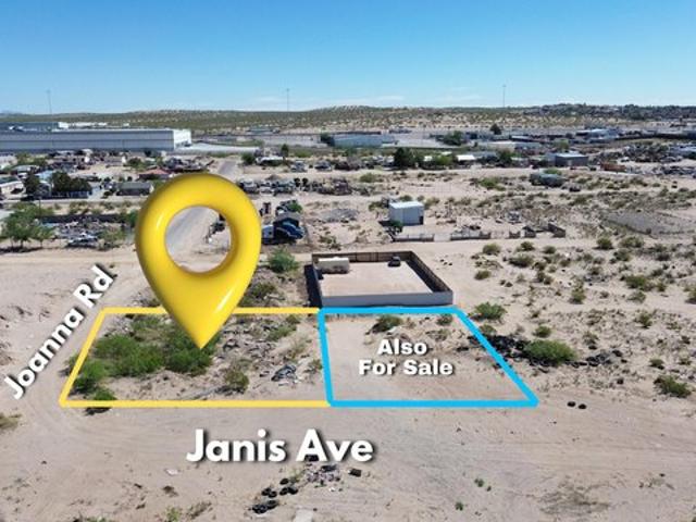 33 Joanna Rd, El Paso, TX 79927
